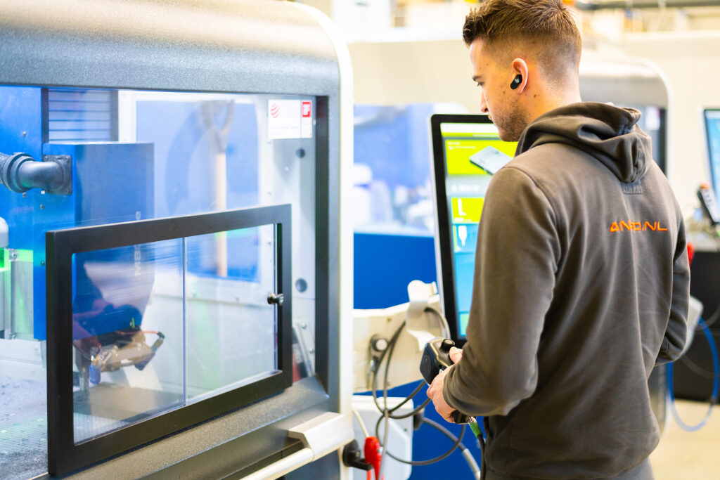 CNC-Frezer | Ankro Kunststof Verspaning